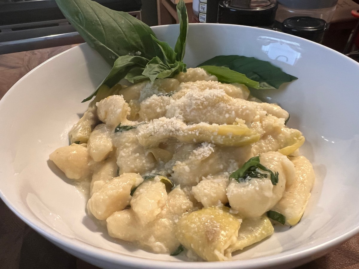 Let's Dish With Linda Lou - Where You Taste The Love